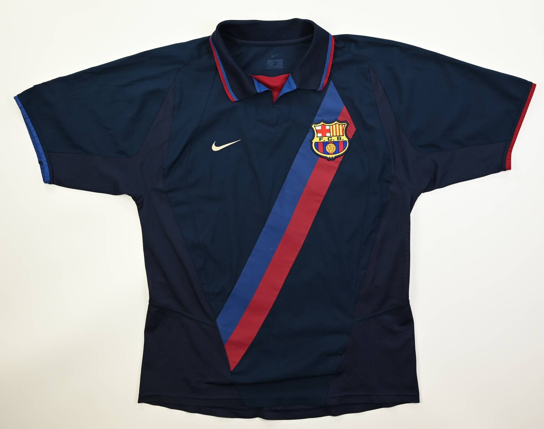 2002-03 FC BARCELONA SHIRT L Football / Soccer \ European Clubs ...