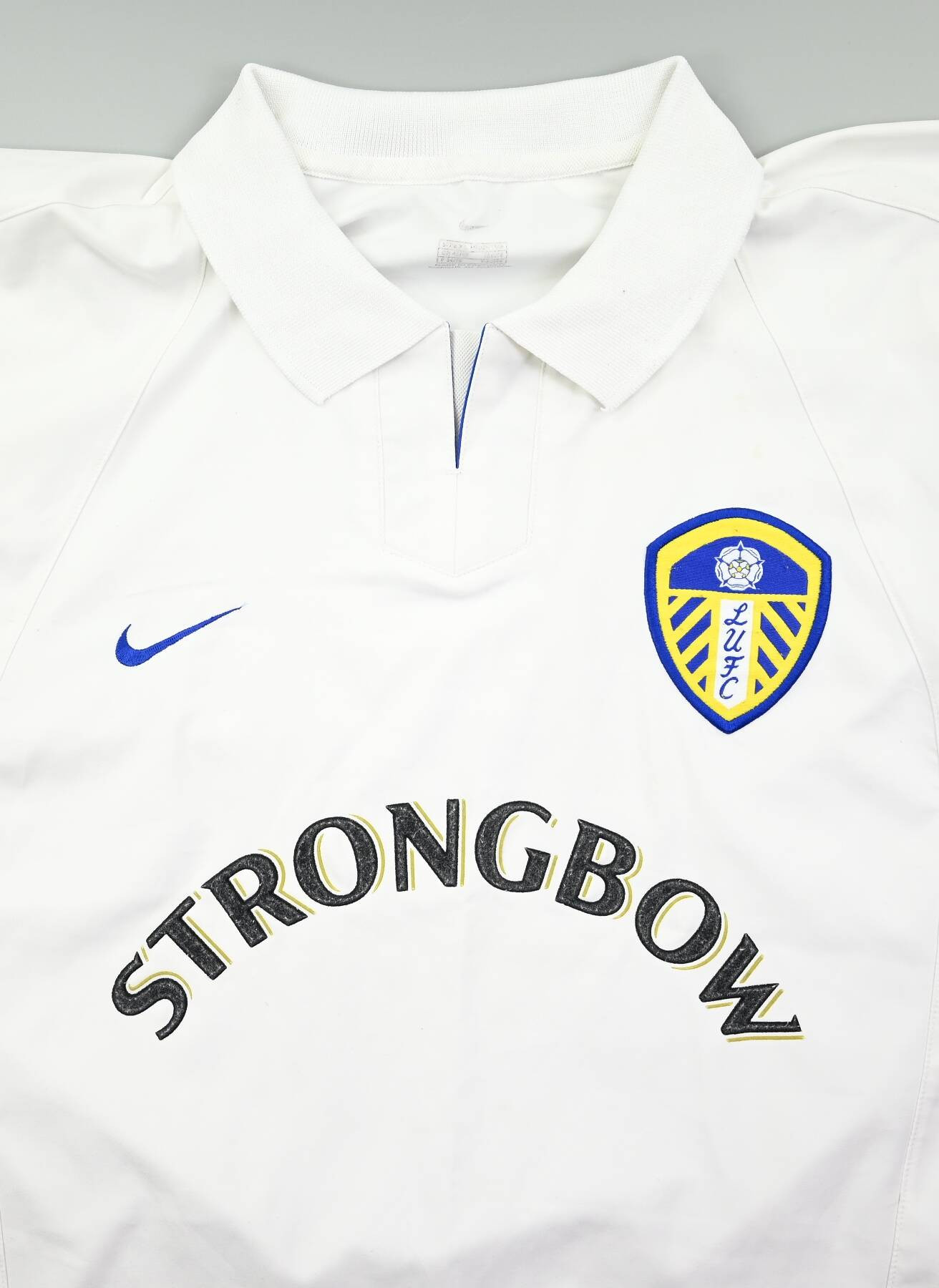 2002-03 LEEDS UNITED SHIRT XL | Classic-Shirts.com
