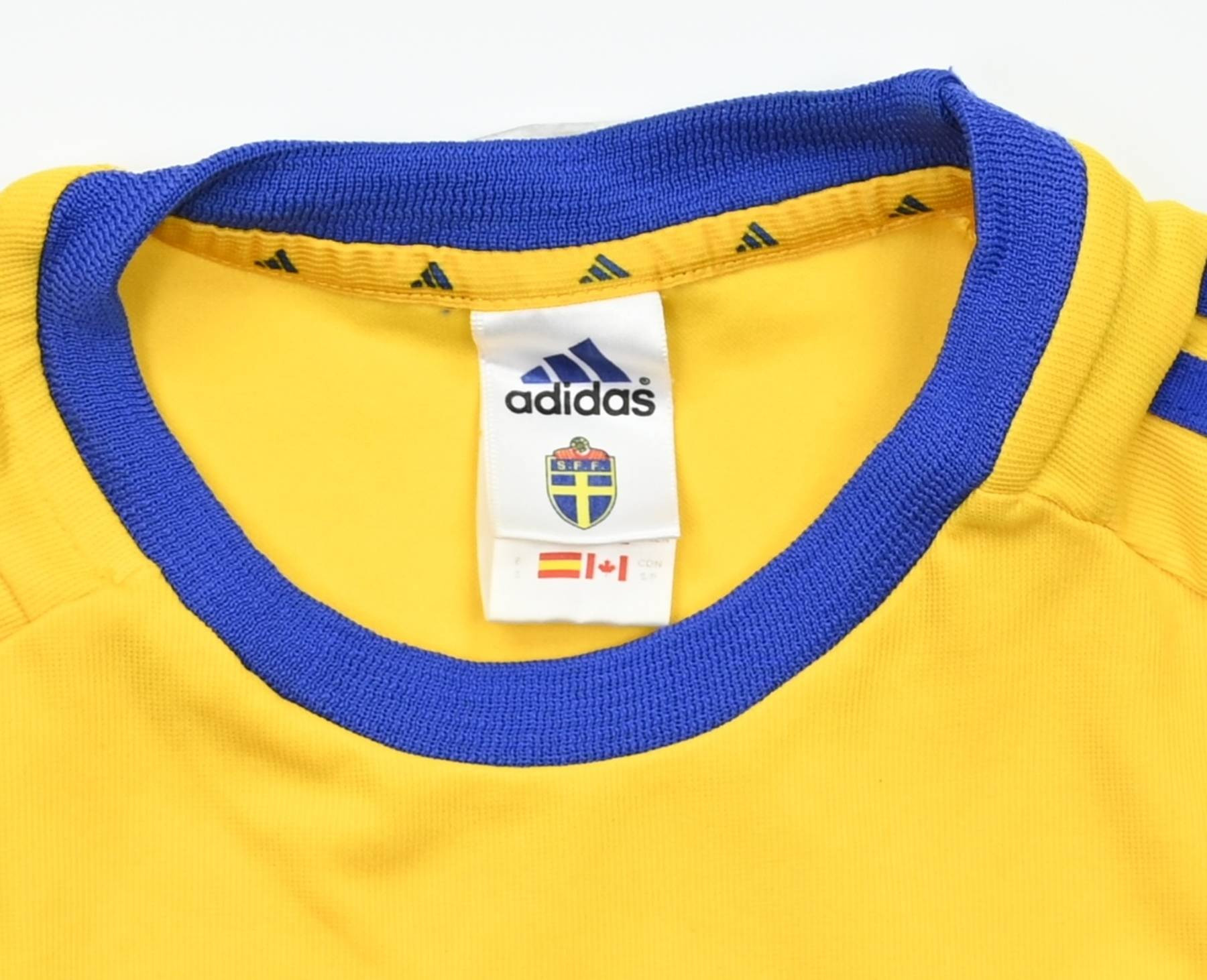 2002-03 SWEDEN SHIRT S Football / Soccer \ International Teams \ Europe ...