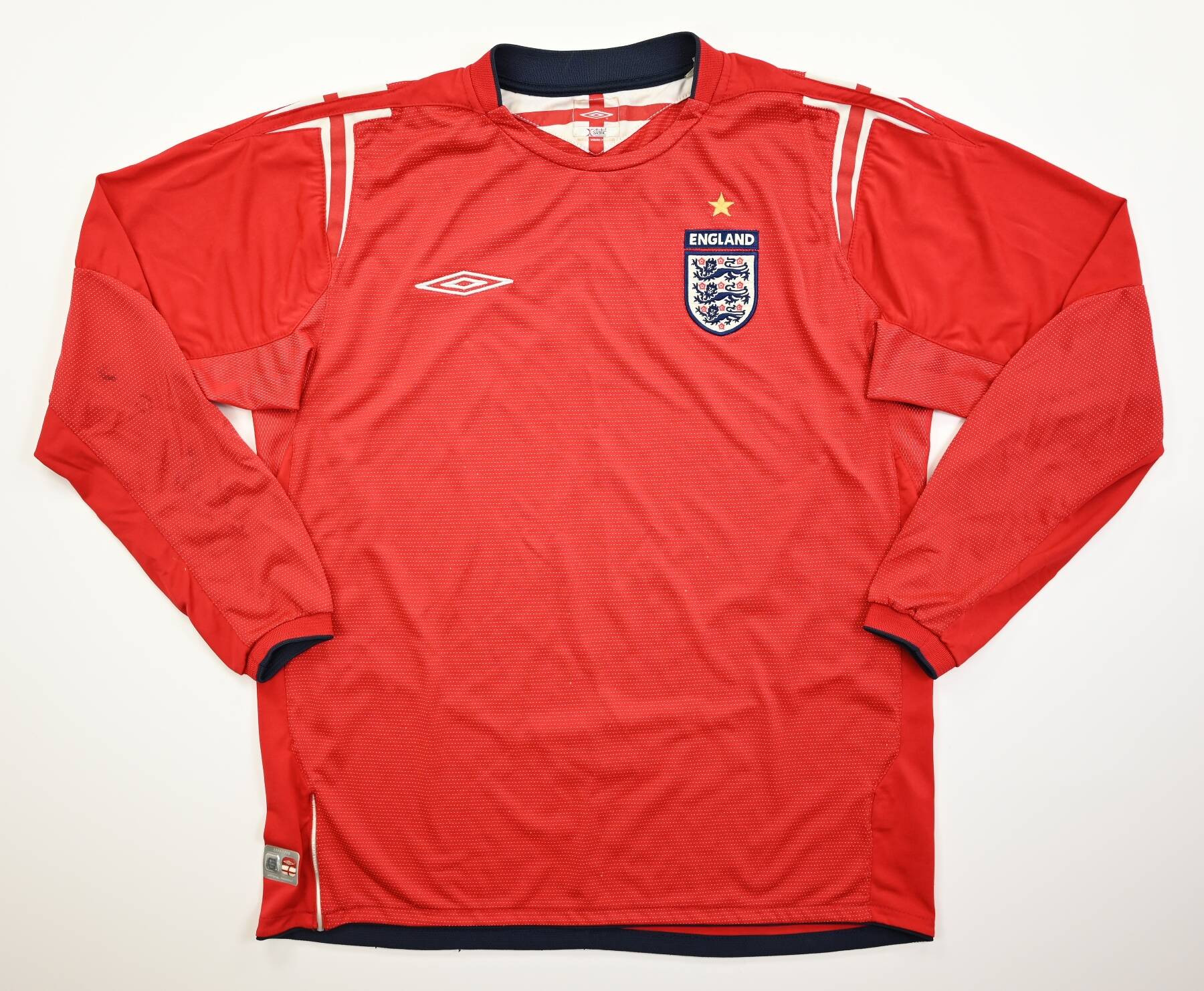 2004-06 ENGLAND LONGSLEEVE L Football / Soccer \ International Teams ...