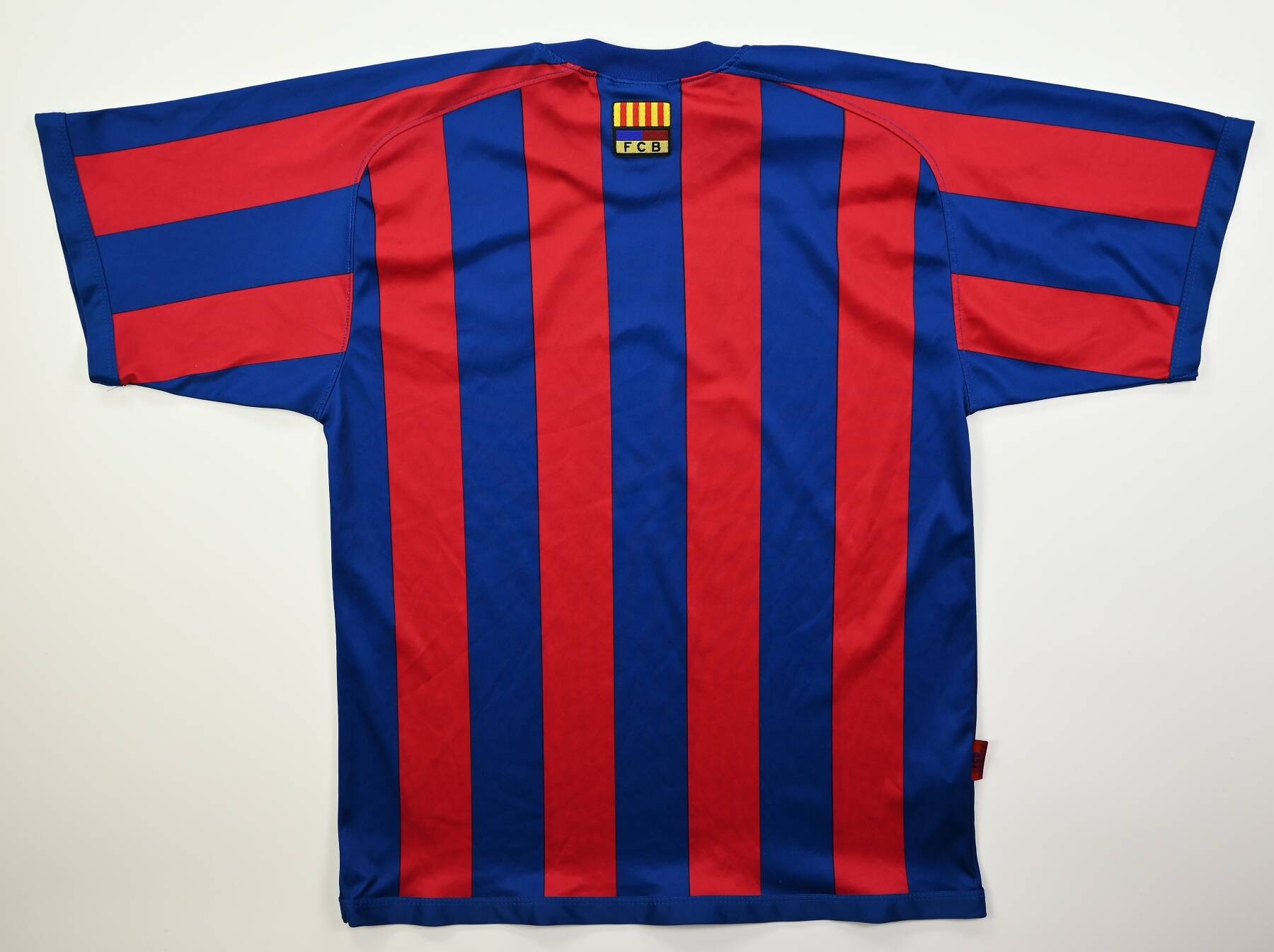 2005-06 FC BARCELONA SHIRT S Football / Soccer \ European Clubs ...
