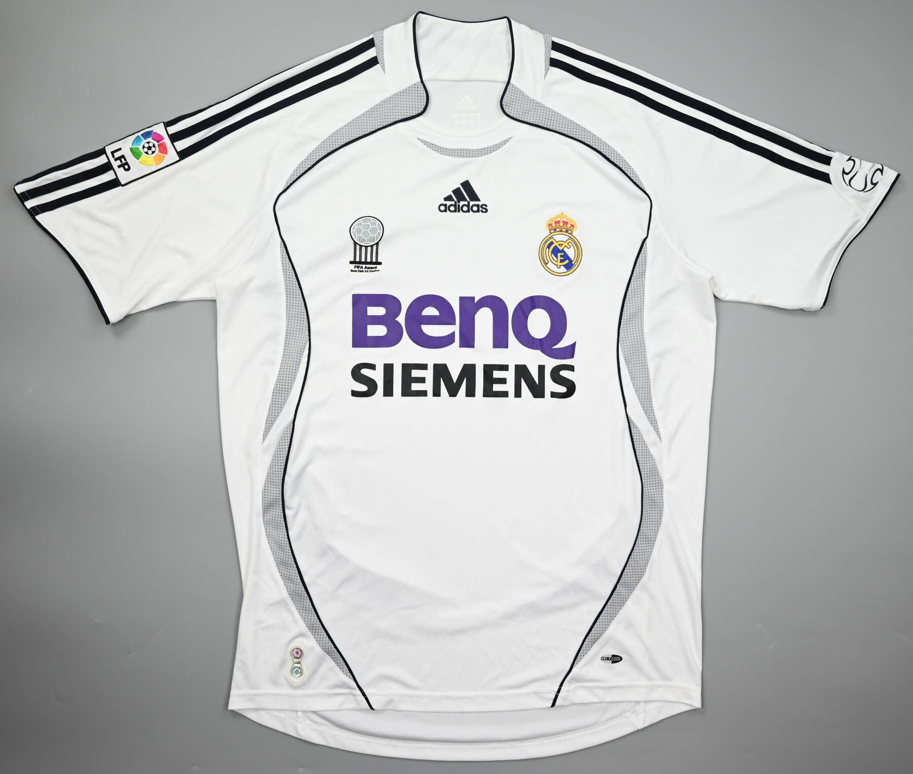 2006-07 REAL MADRID SHIRT M Football / Soccer \ European Clubs ...