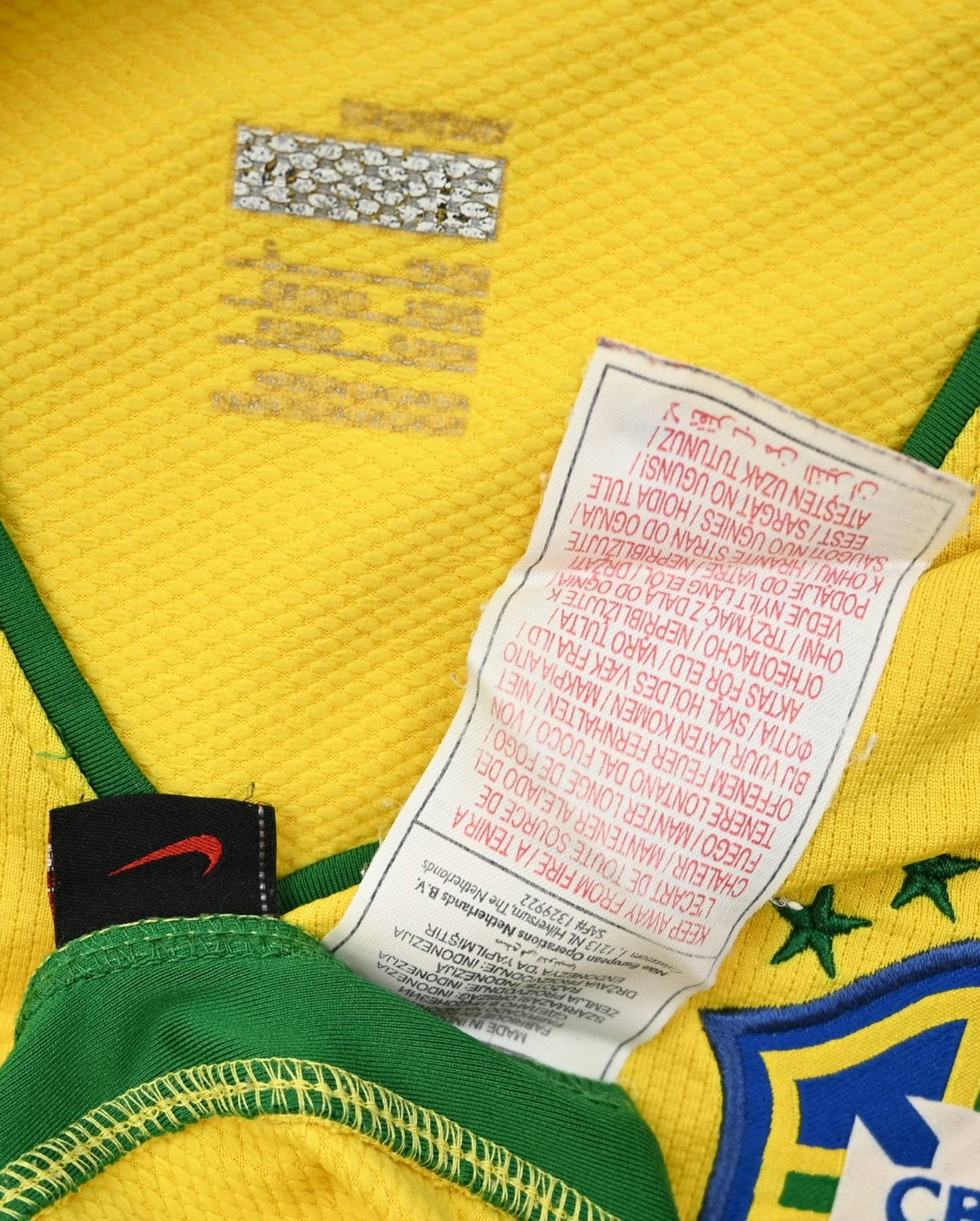 2008-10 BRAZIL SHIRT L Football / Soccer \ International Teams \ North ...