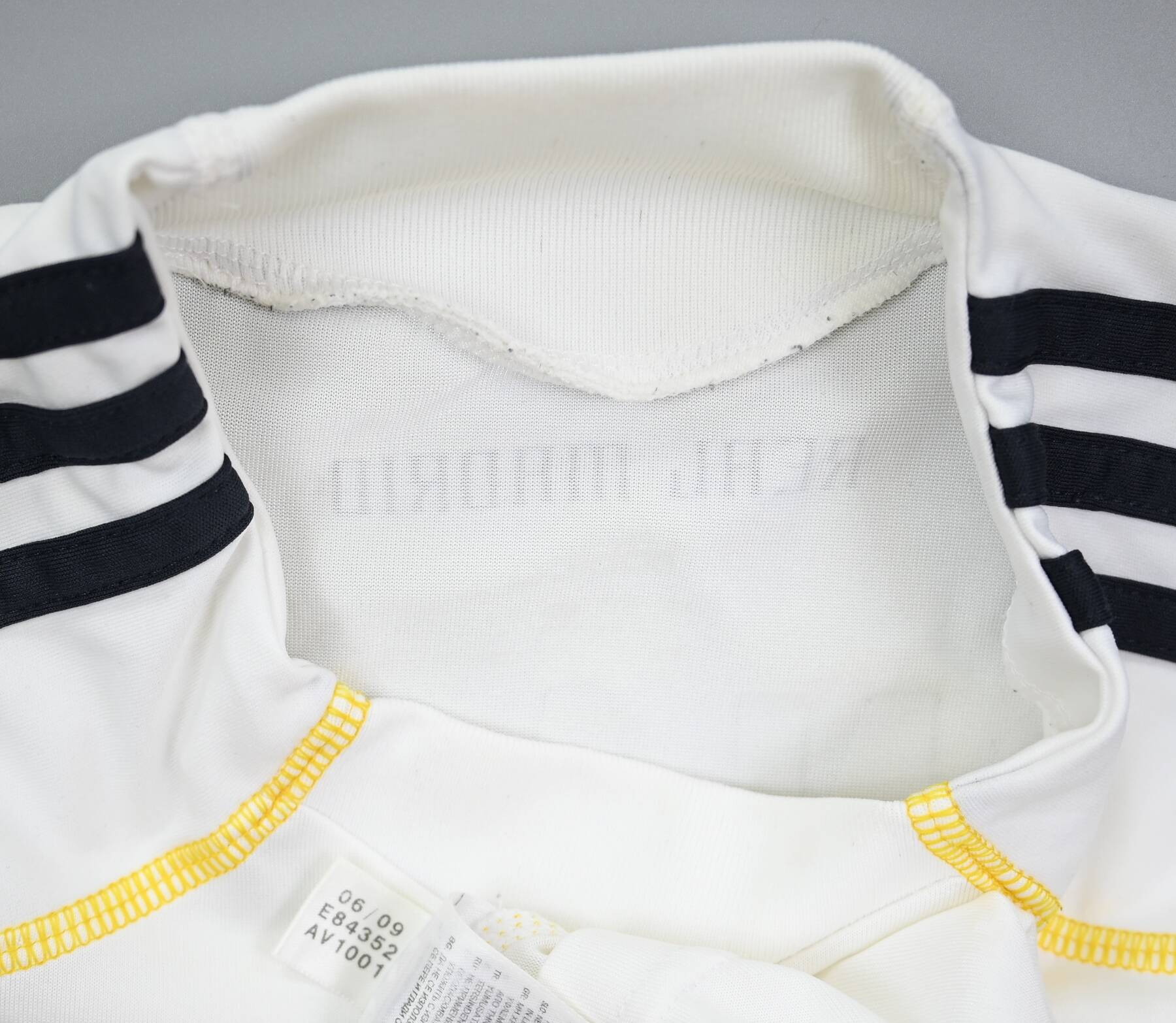 2009-10 REAL MADRID *RONALDO* SHIRT S Football / Soccer \ European ...