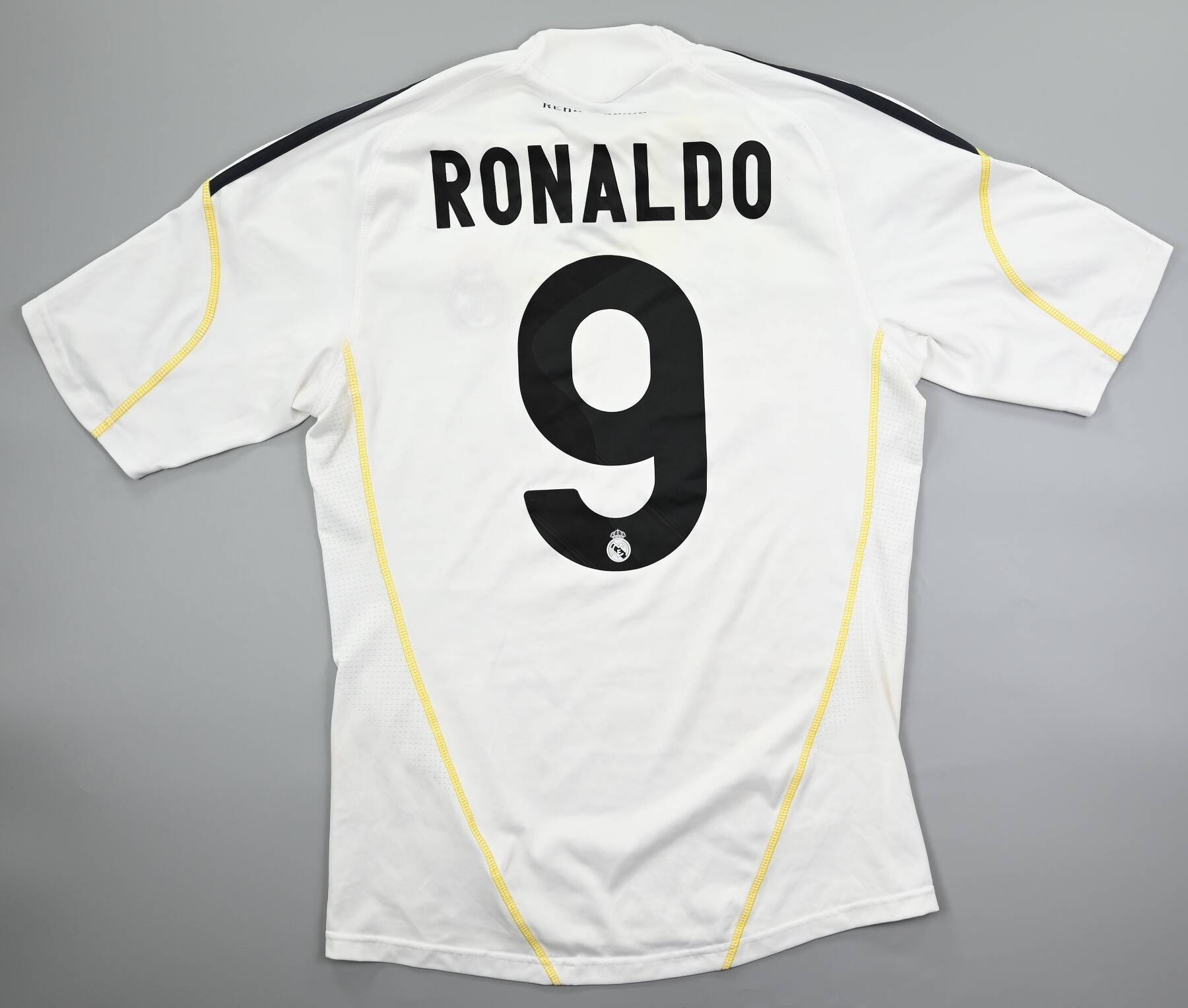 2009-10 REAL MADRID *RONALDO* SHIRT S Football / Soccer \ European ...