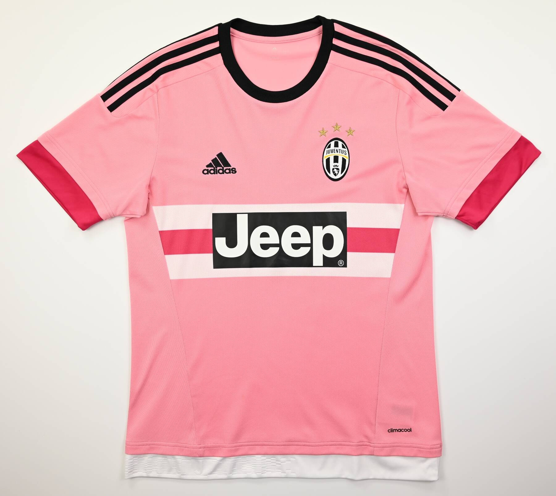 2015-16 JUVENTUS SHIRT M Football / Soccer \ European Clubs \ Italian ...