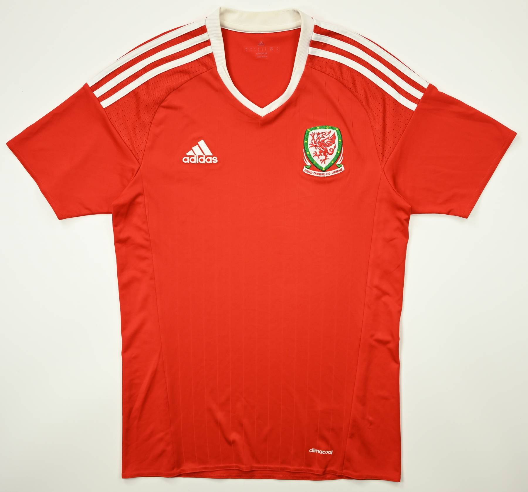 2016-17 WALES SHIRT S Football / Soccer \ International Teams \ Europe ...