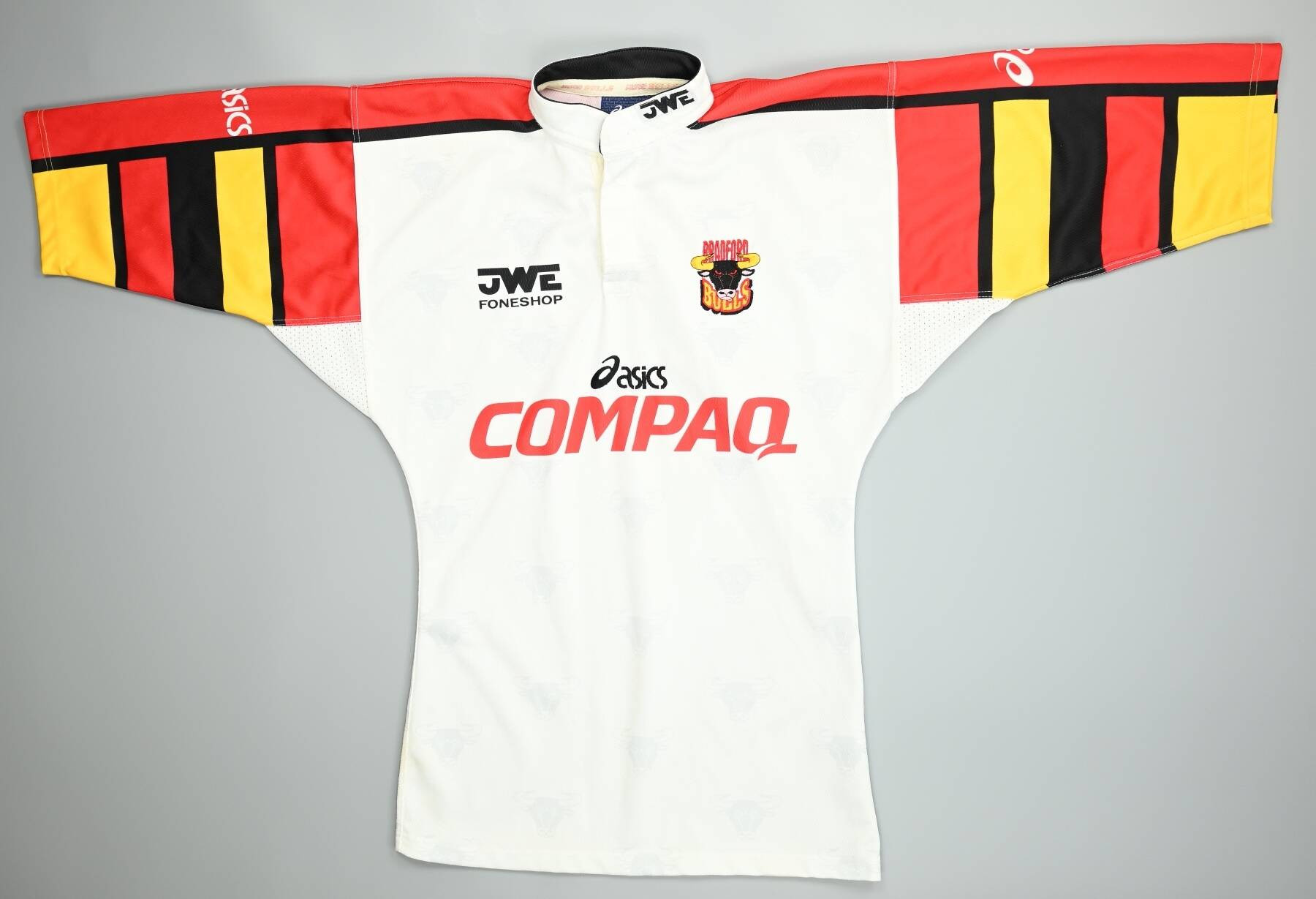 BRADFORD BULLS RUGBY SHIRT M | Classic-Shirts.com