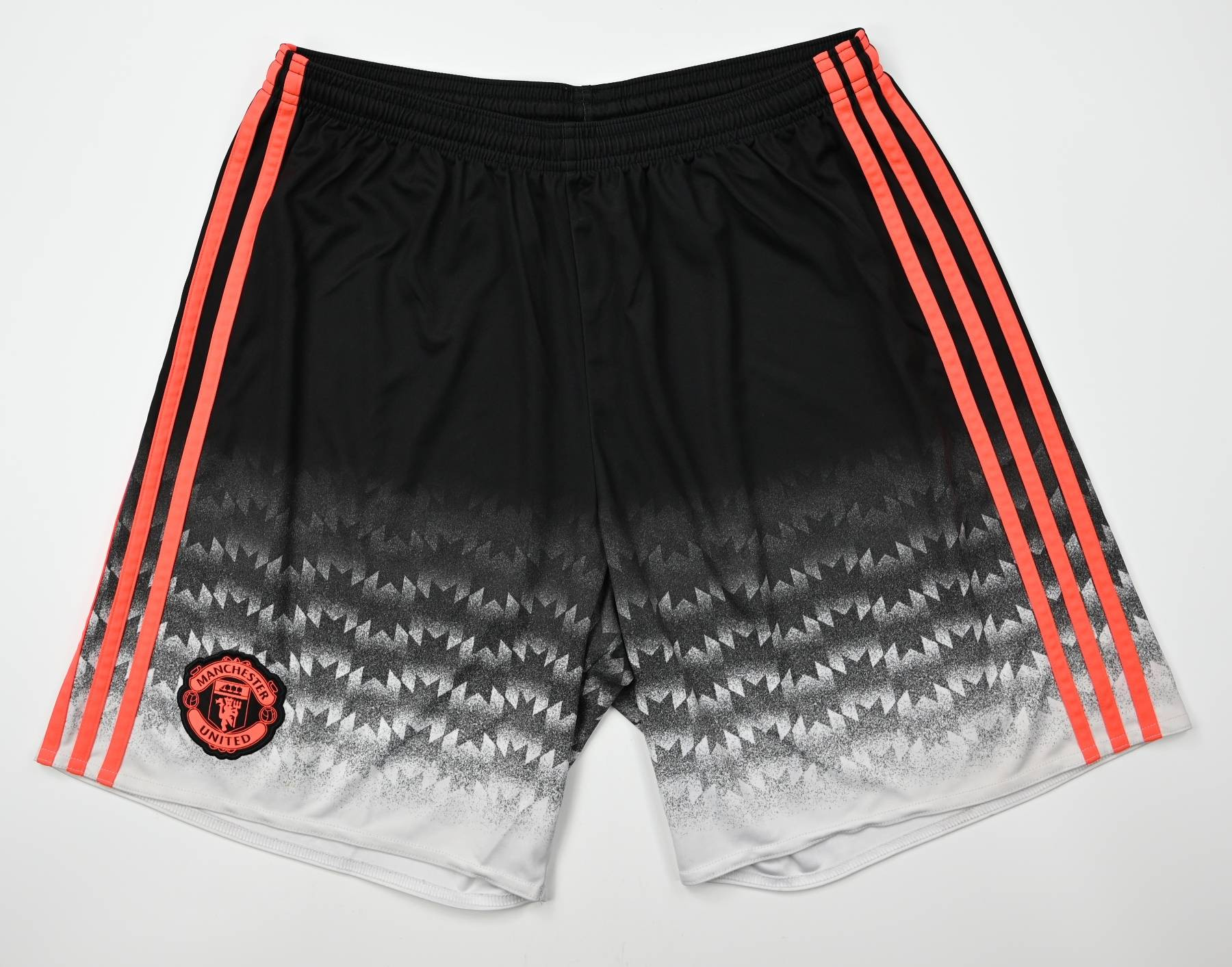 MANCHESTER UNITED SHORTS L Football / Soccer \ Premier League ...