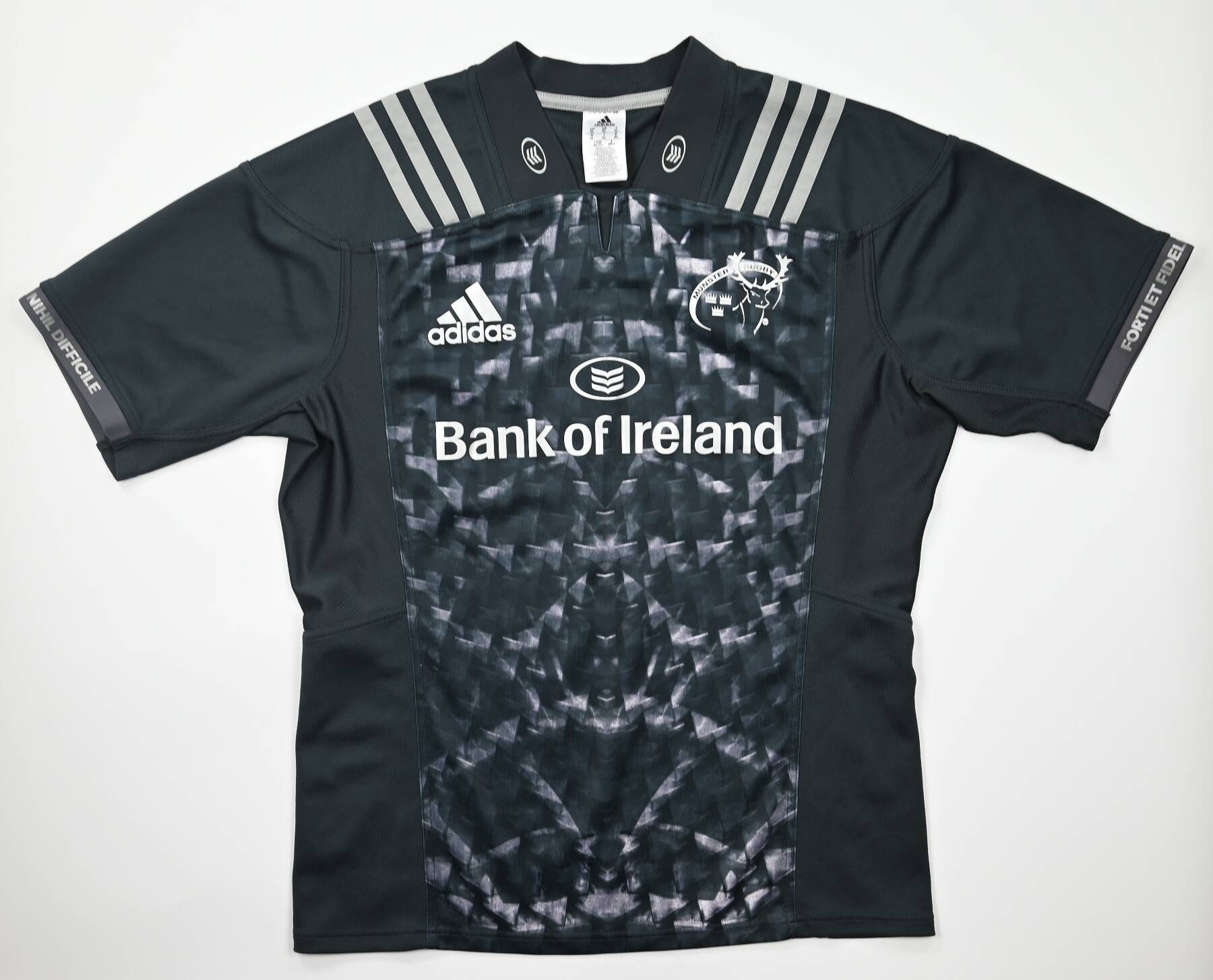 MUNSTER RUGBY SHIRT XL Rugby \ Rugby Union \ Munster New in | Classic ...