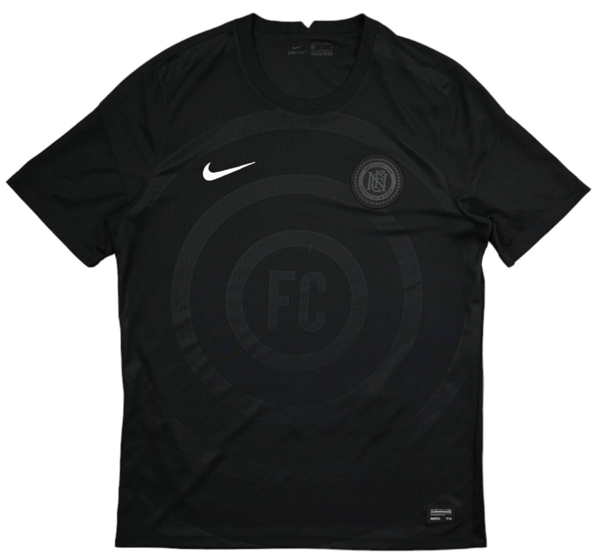 NIKE FC SHIRT M Football / Soccer \ Rest of world | Classic-Shirts.com