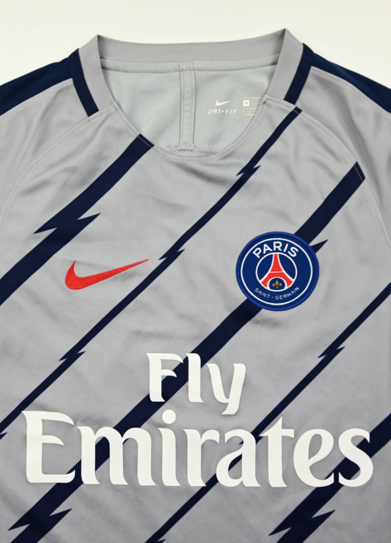 PARIS SAINT GERMAIN SHIRT M Football / Soccer \ European Clubs \ French ...